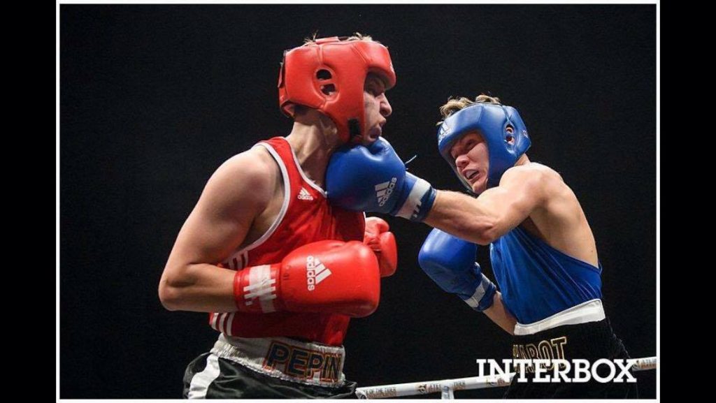 Thomas Chabot remporte un 4e combat en 6 semaines - Courrier Frontenac