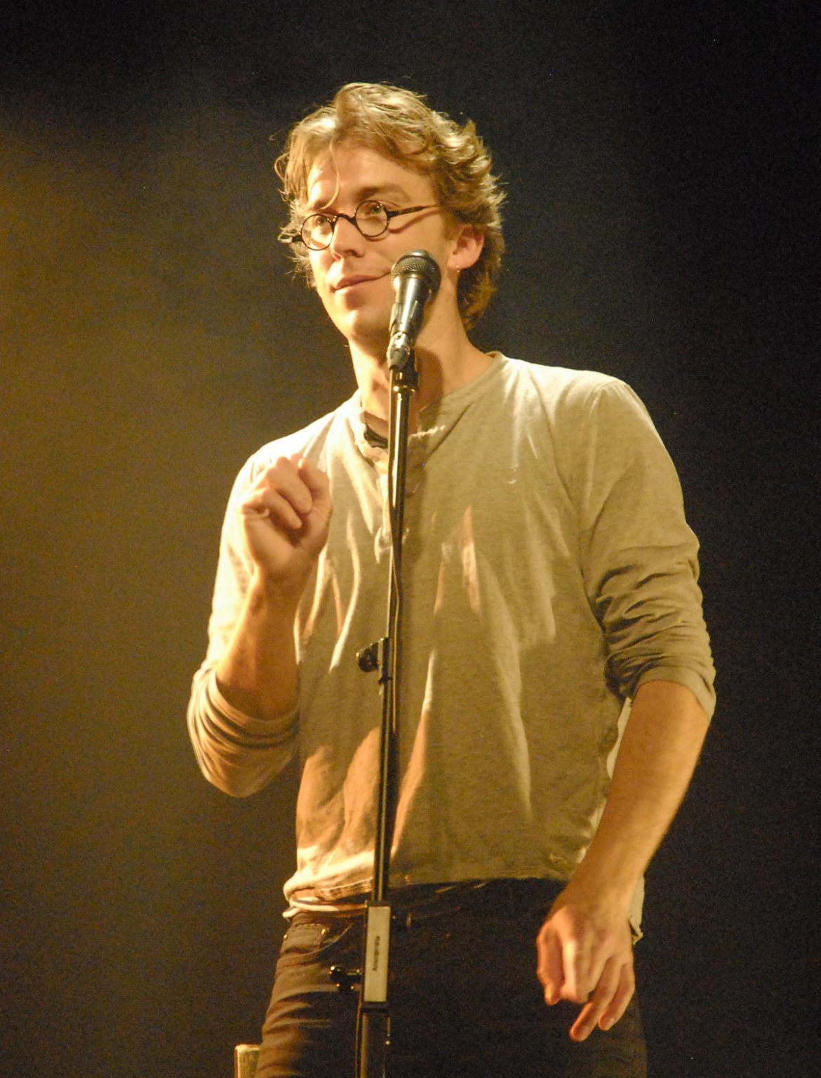 Fred Pellerin, une belle histoire à raconter! - Courrier Frontenac