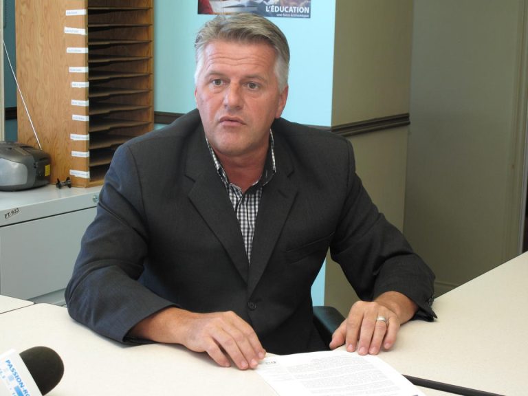 Ère postamiante : Laurent Lessard met en place deux comités - Courrier ...