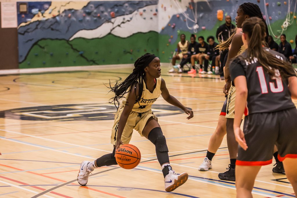 Basketball - Courrier Frontenac