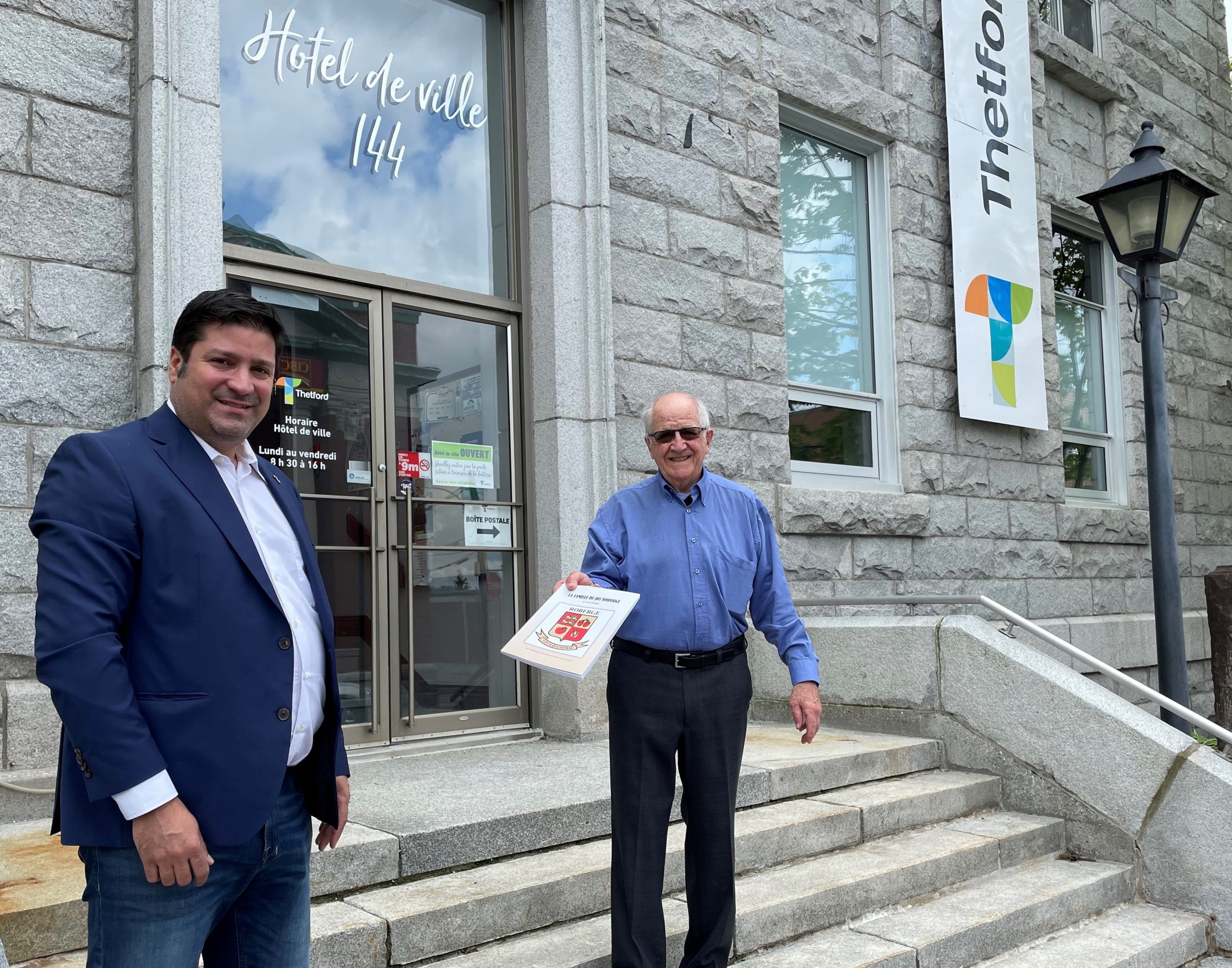 Un ouvrage sur l’histoire de la famille de Jos Roberge - Courrier Frontenac