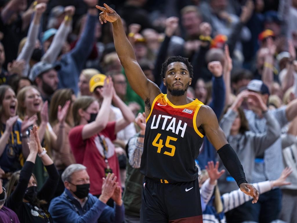 Les Cavaliers rendent officielle l'acquisition de Donovan Mitchell ...