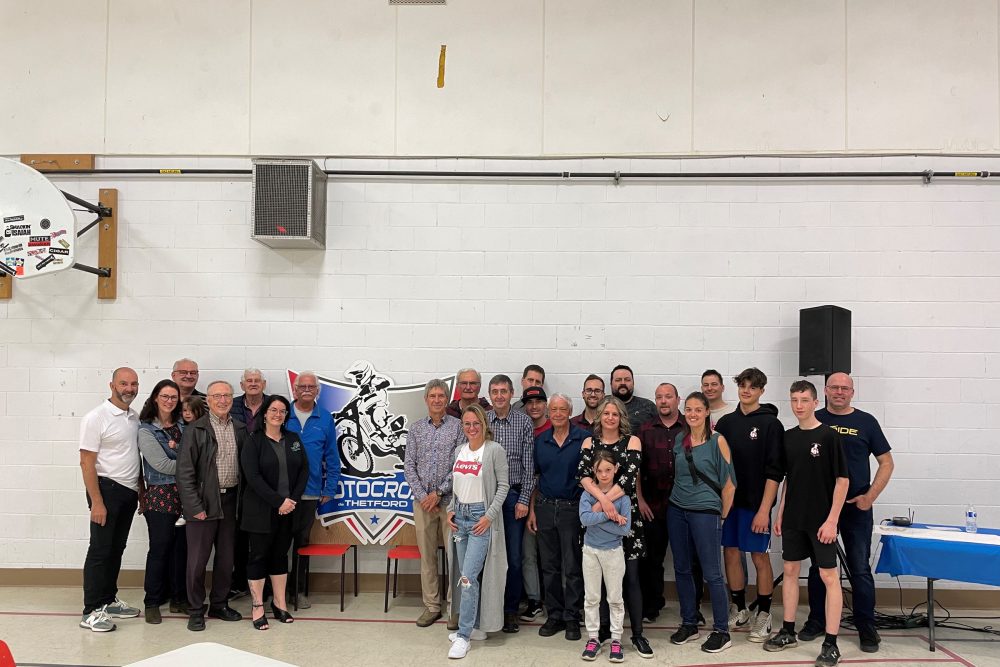 Le Club de motocross de Thetford remet 21 000 $ à des œuvres - Courrier ...