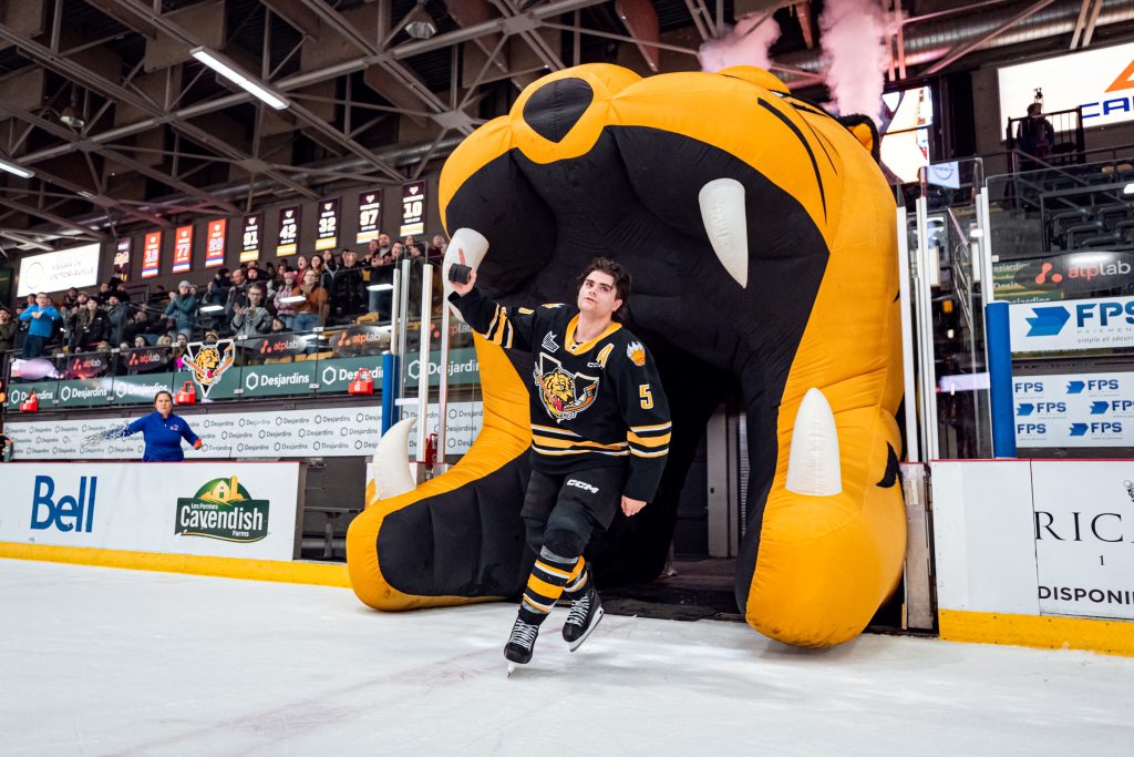 LHJMQ : Pier-Olivier Roy nommé au sein de l'équipe de la semaine ...