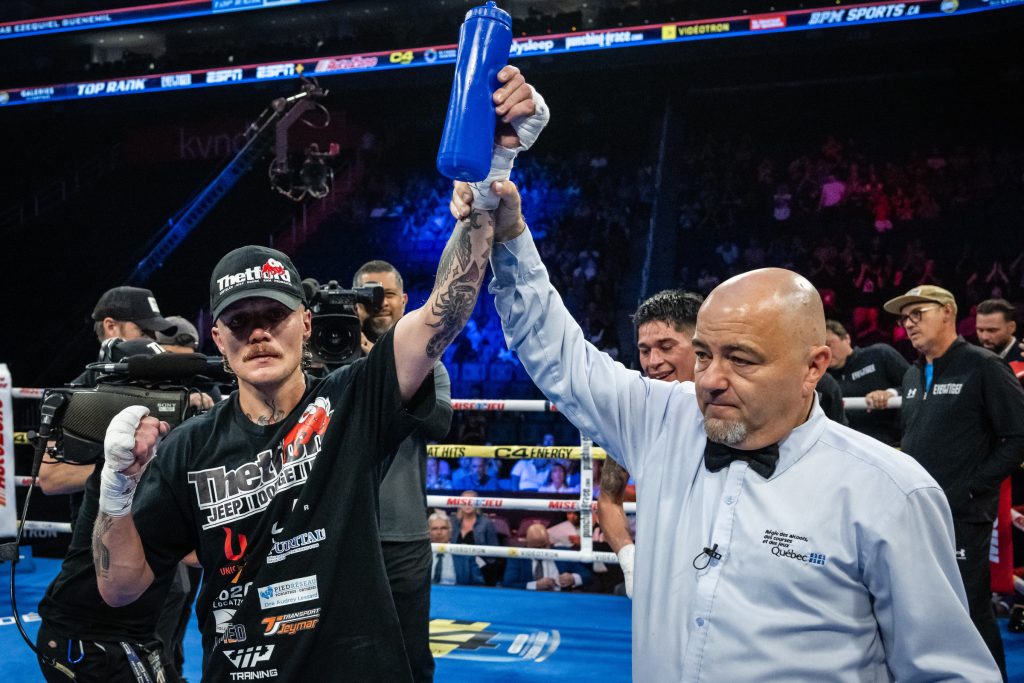 Thomas Chabot l'emporte à Québec par décision unanime - Courrier Frontenac