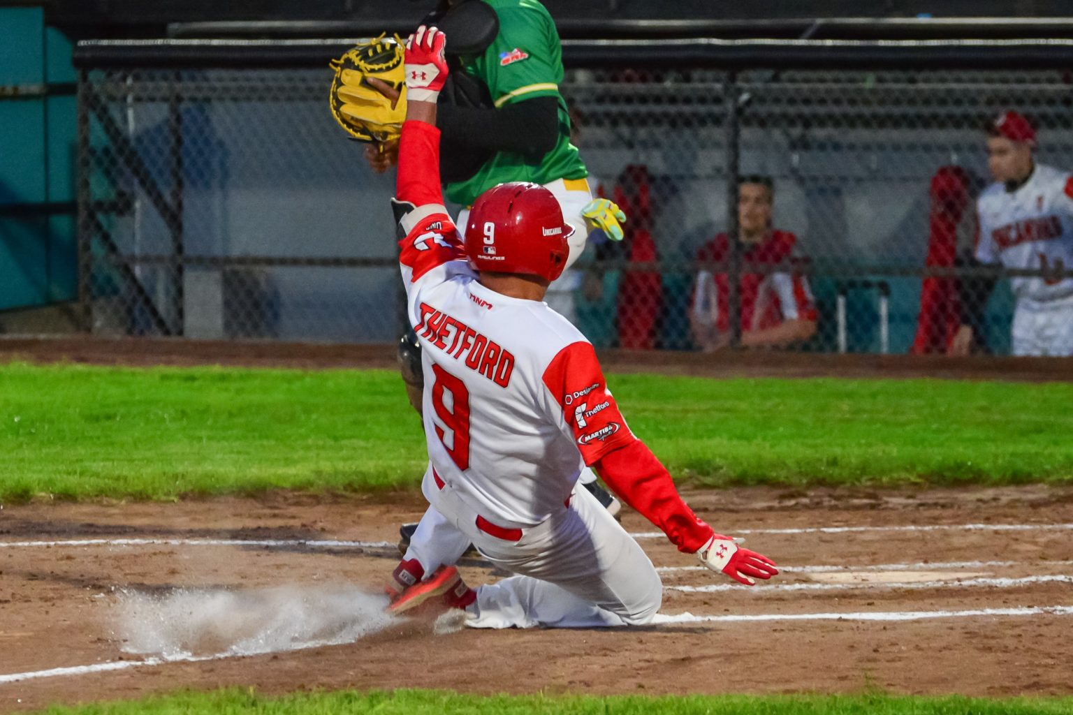 L'Unicanvas s'incline 9-8 devant le Cactus de Victoriaville - Courrier ...