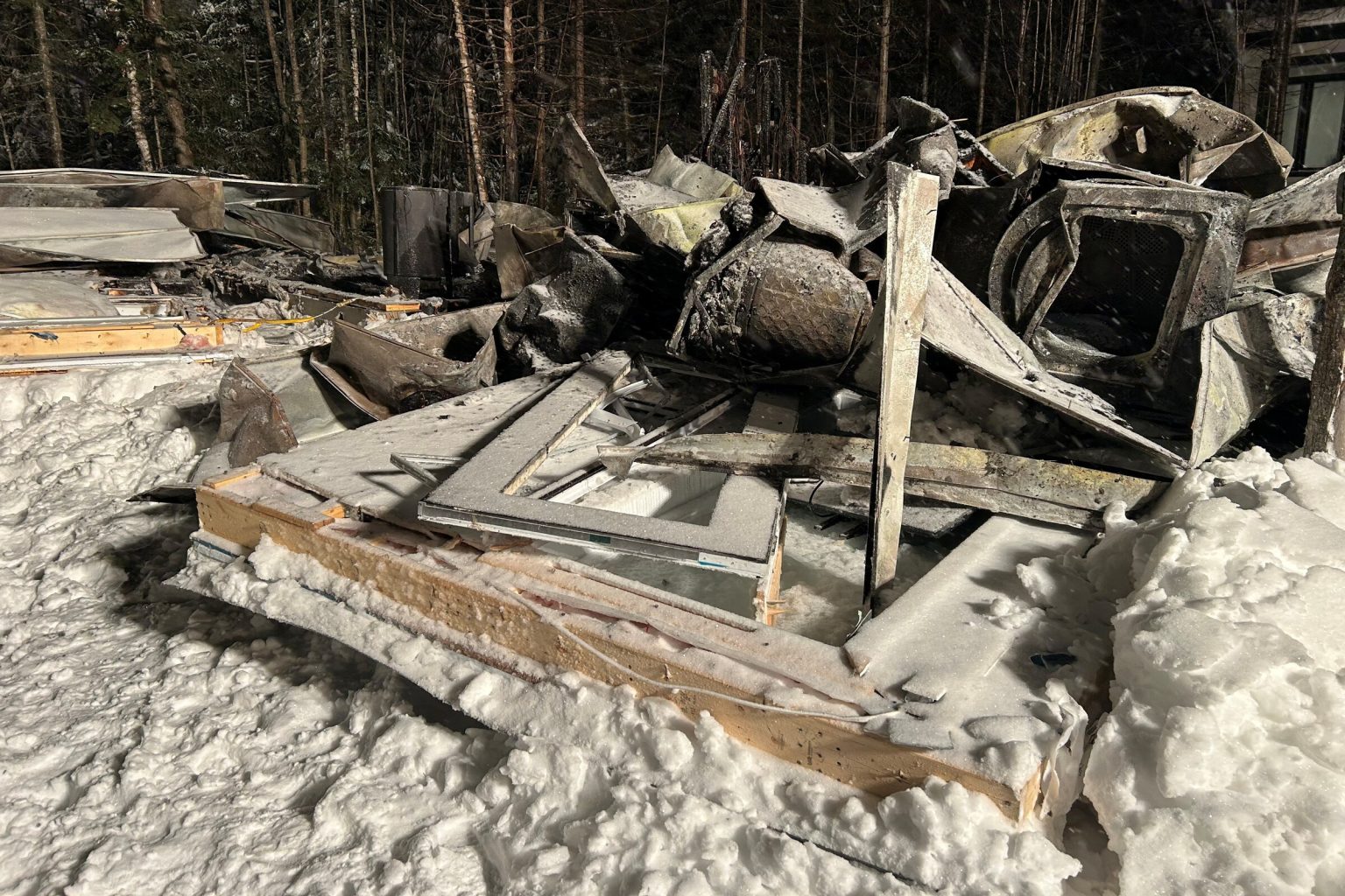 La Sûreté du Québec enquête pour un incendie de cause inconnue à ...