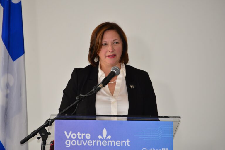 Québec investit 233 305 $ dans des infrastructures jeunesse de ...